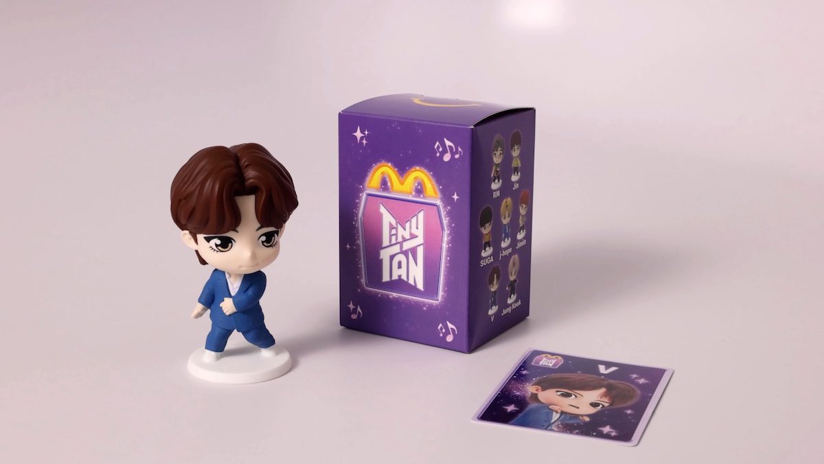 TinyTAN BTS Happy Meal Toys – Jungkook & V (2 of 7, Throwback Edition) | Official McDonald’s ...
