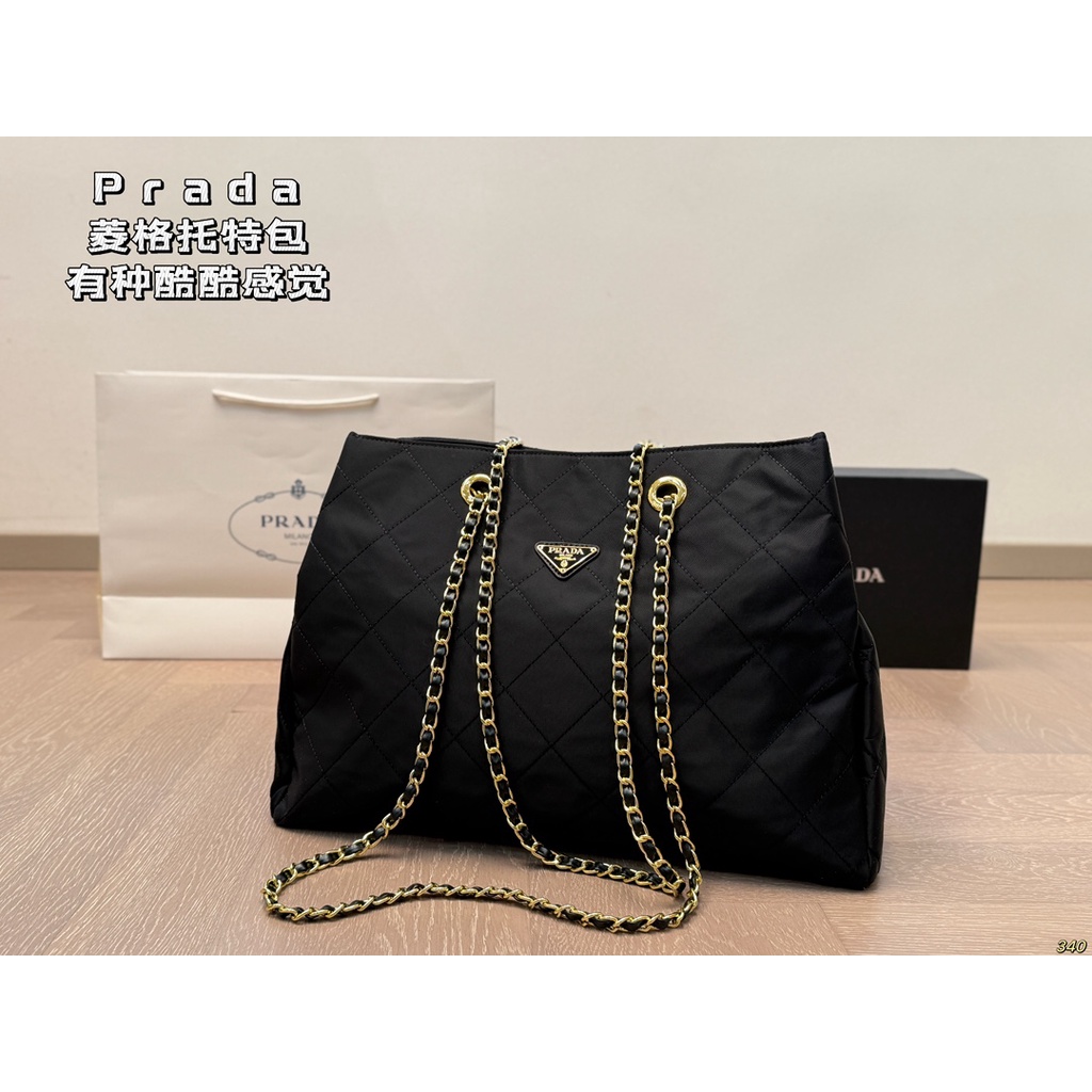 2025 PRADA Prada nylon diamond tote bag has a cool feeling and a large ...