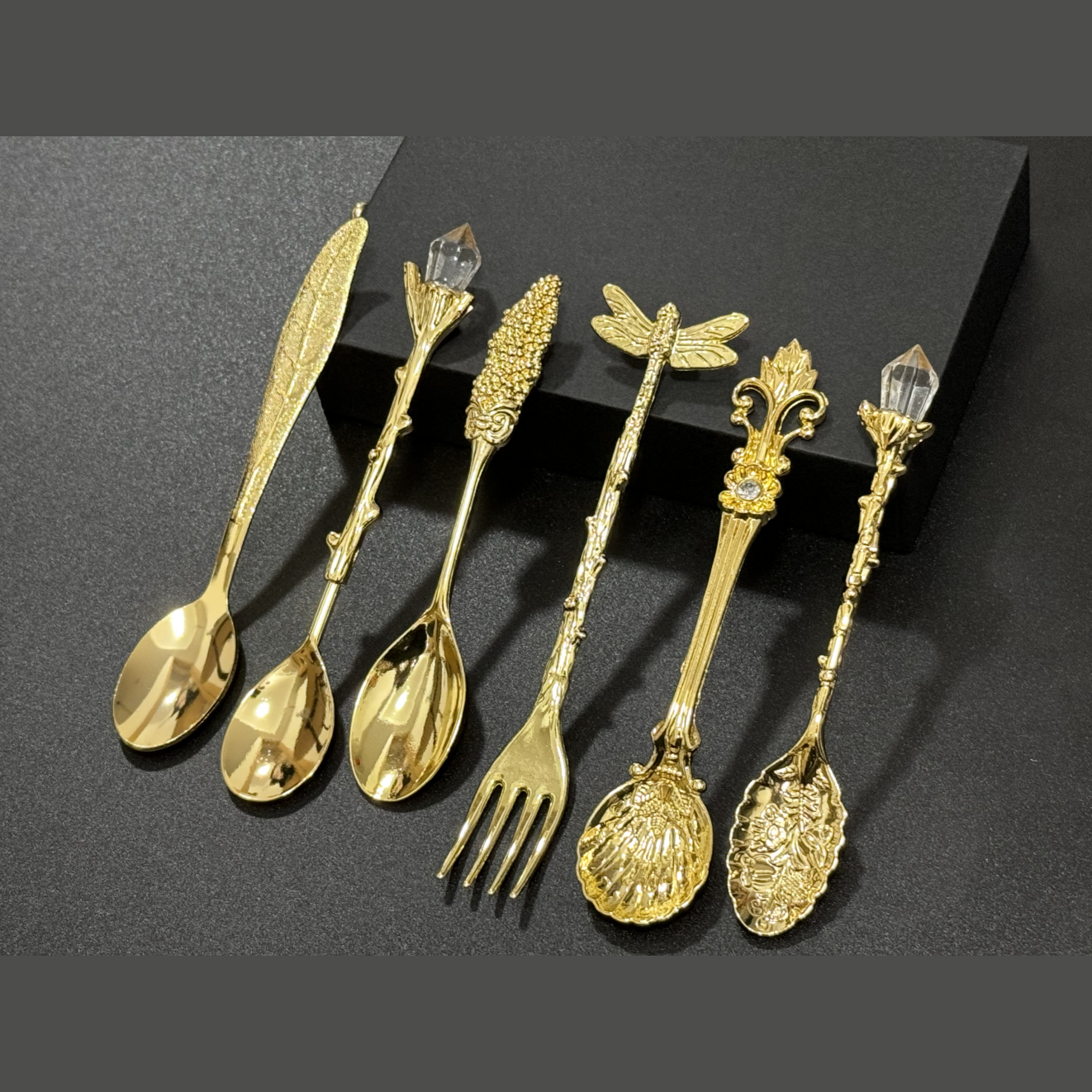 Elegant 6-piece Vintage Gold Spoon and Fork Set for Coffee and Tea ...
