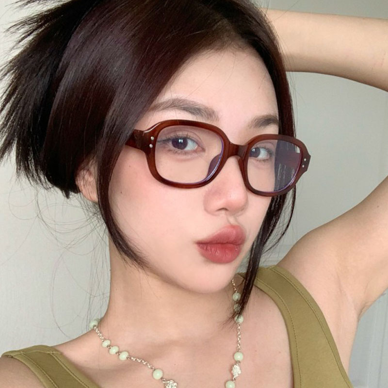 Retro narrow oval frame photography concave shaped street photography ...