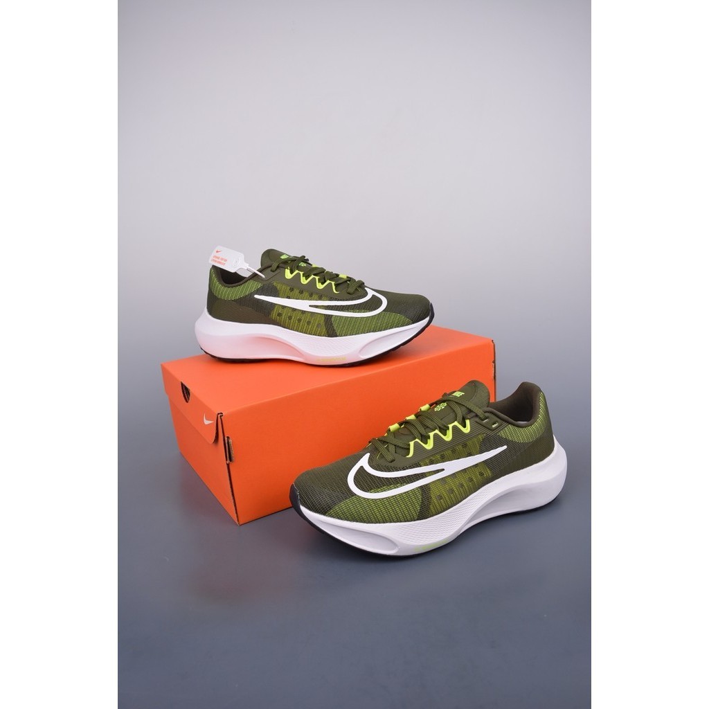 NK Zoom Fly 5 Ultra Light Running Shoe REACT Foam with Carbon Fiber ...