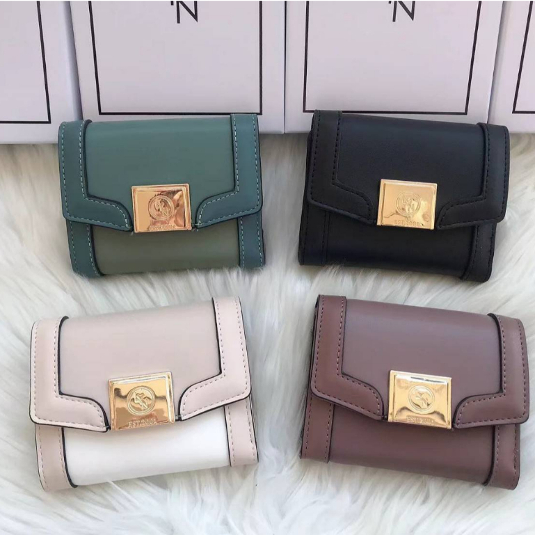 LYN Short Wallet Square And Two-Tone Logo With Elegant Detail Box ...