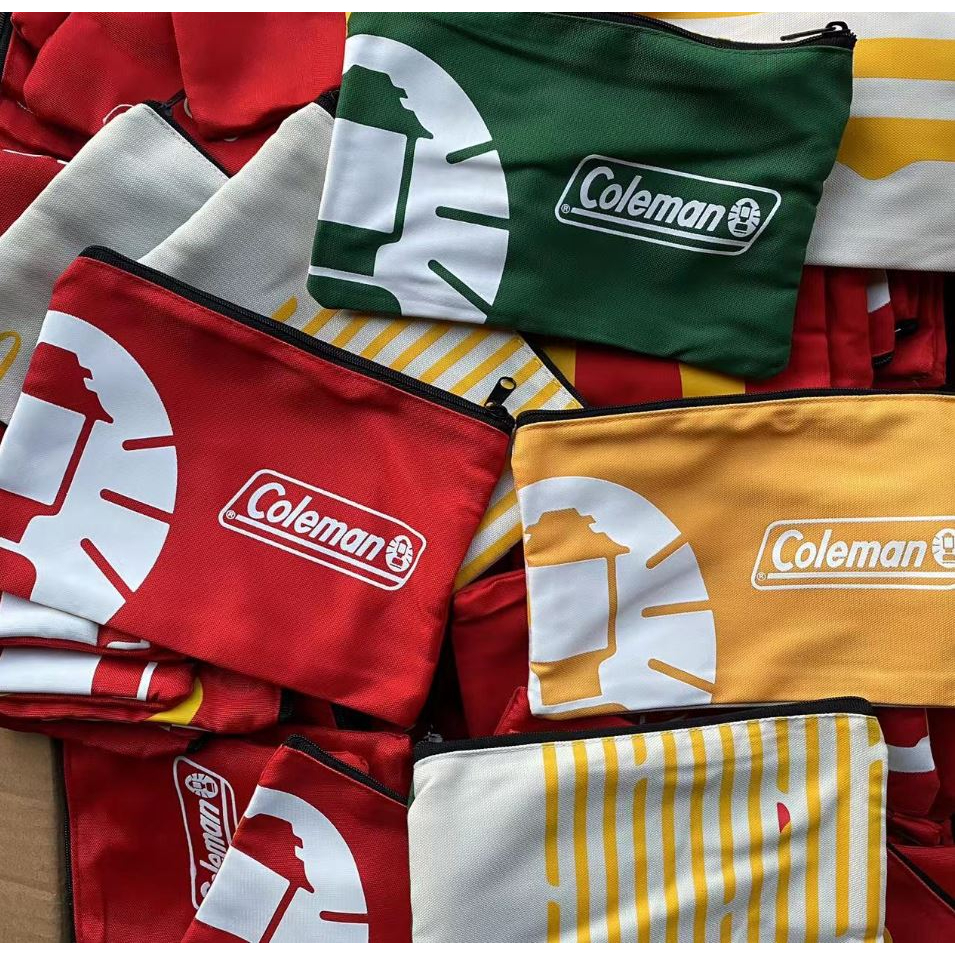Coleman Small Bag Lucky Square With Zipper There Are 3 Colors In Total ...
