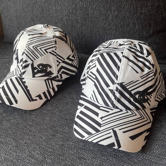 White And Pink Star-Shaped Cc Cap The New 23 Collection Original ...