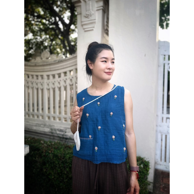 Sleeveless Shirt Double Layer Salu Fabric Hand Embroidered Traditional ...