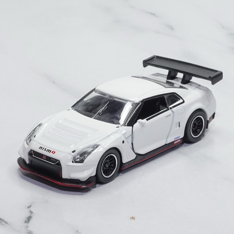 Diecast Model Car Nissan GTR R35 Nismo GT3 White | Shopee Malaysia