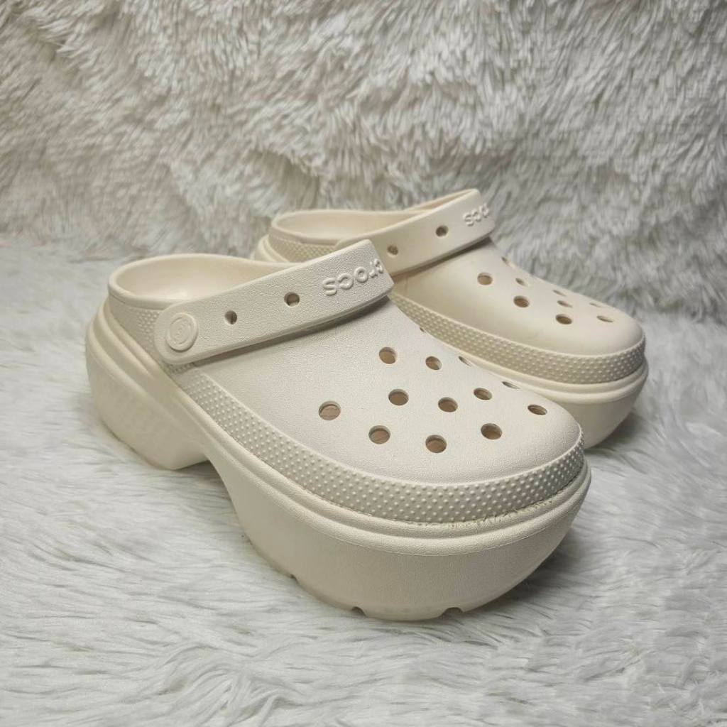 Women's Casual Shoes New Models Are Popular CROCS Classic Mega Crush ...