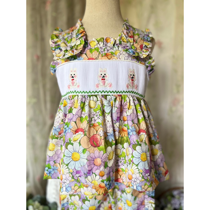 Hand Smock Set Rabbit Pattern In A Flower Field 3 Little Pattern. | Shopee Malaysia