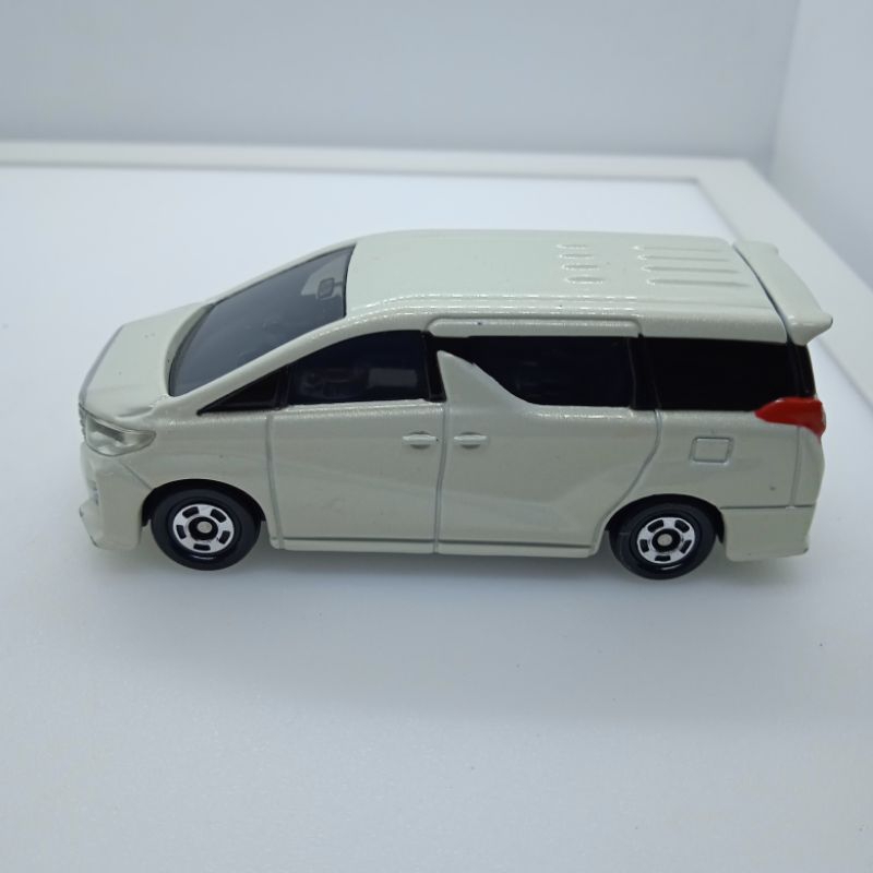Tomica Toyota Alphard 30 | Shopee Malaysia