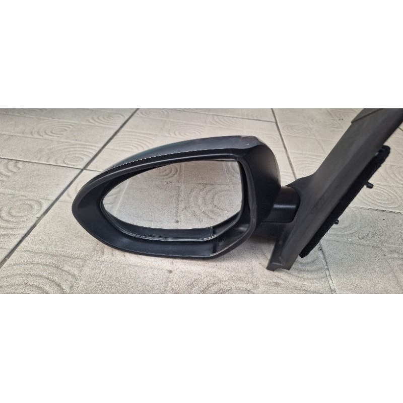 Genuine Mazda2 Side Mirror Left First Look Silver Color. | Shopee Malaysia