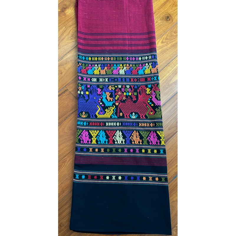 Traditional Thai Luo Hand Woven Sarong With A Lion Pattern. | Shopee ...