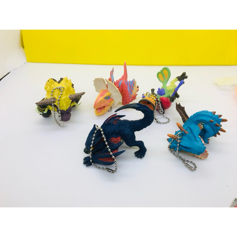 Update (Authentic/2nd Hand/Diy Keychain) Monster Hunter Keychain ...
