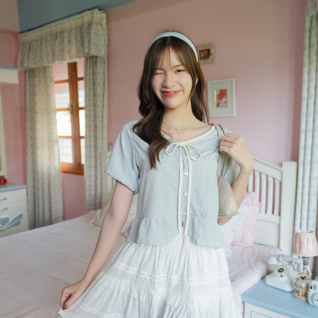 Clam top ️ A Blue Shirt Is Definitely Heroine. | Shopee Malaysia