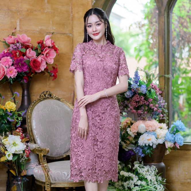 All Ladies Hiend Lace Dress Flower Neck Elegant Wear Out This Event Is ...