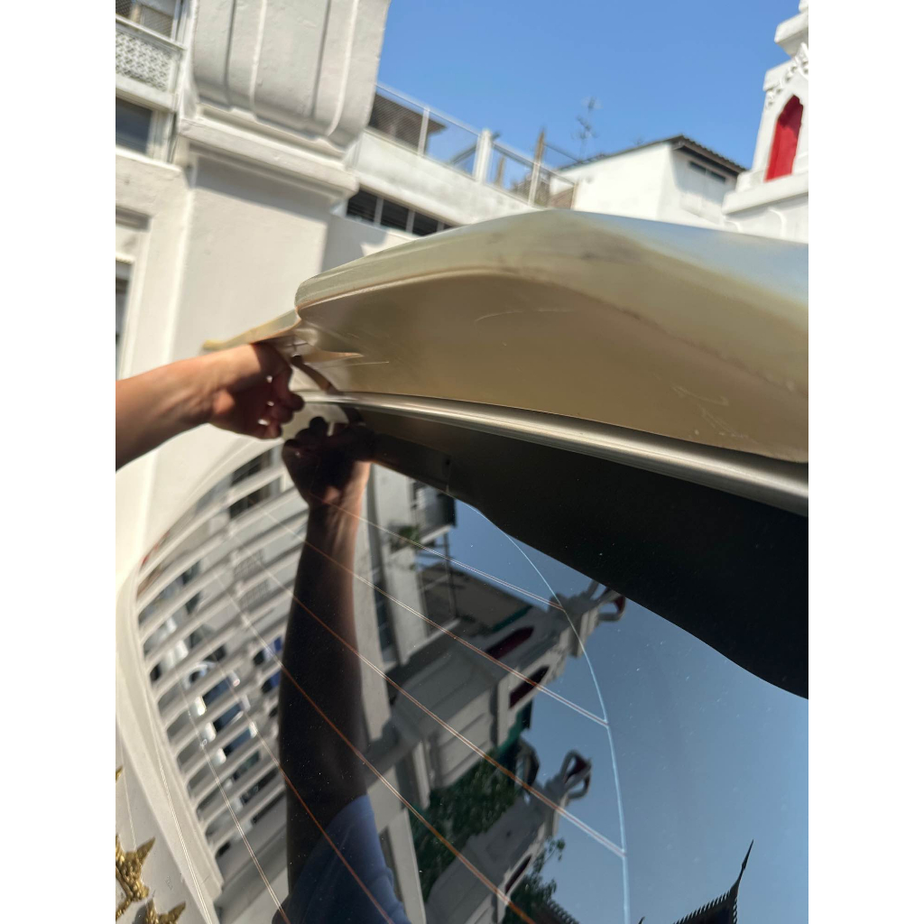 Toyota Innova 2005-2012 Rear Spoiler Comes With Brake Light Plastic ...