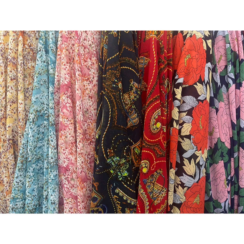 Meter Fabric Chiffon Floral Pattern Outer Texture Width 60 Inches Sold ...