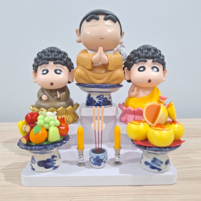Reverend Father Shin-Chan Phra Display Model Collection Gift Three ...