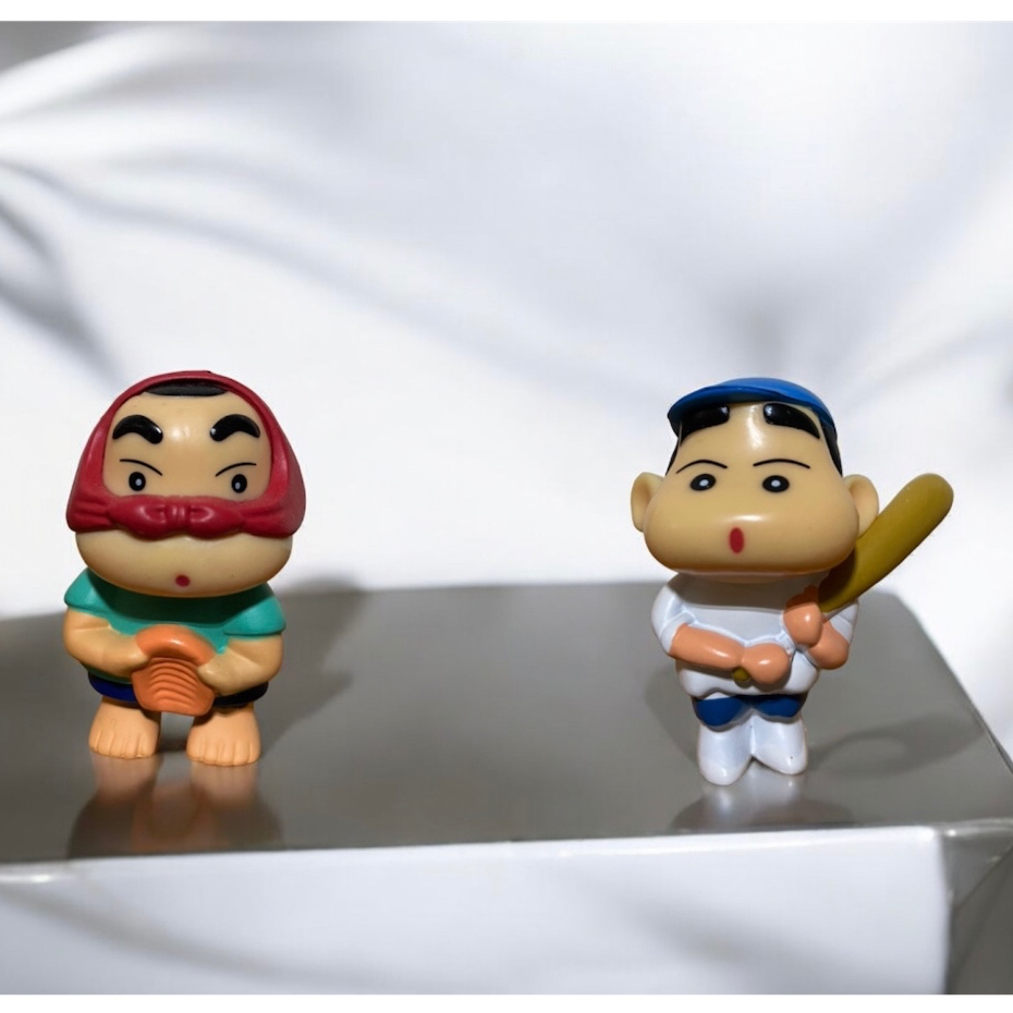 Crayon Shin-Chan Set Of 2 Holding Baseball Bat + Playing Hockey Sports ...