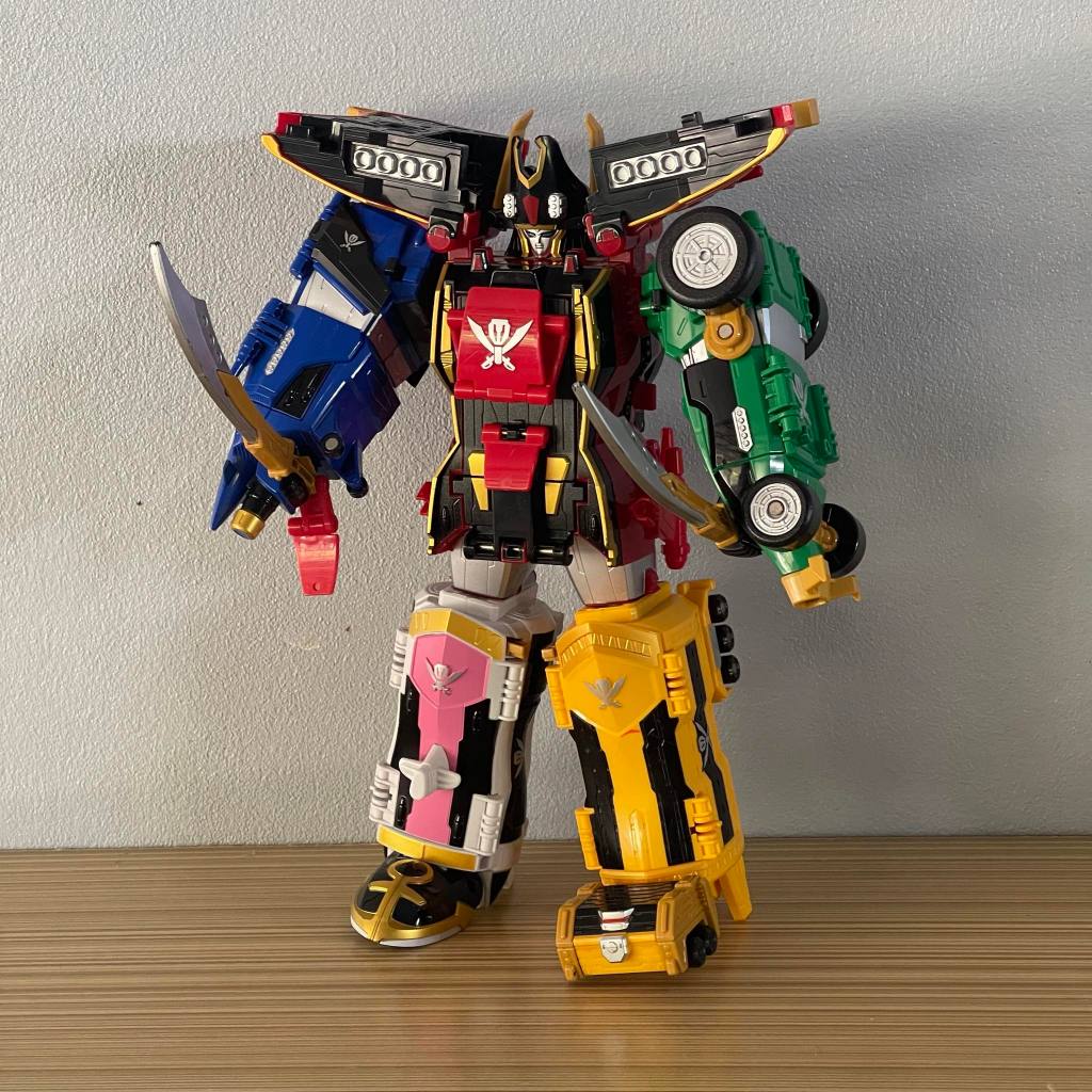 DX GokaiOh (Gokaiger Robot Toys From The Gokaiger Pirate Movement ...