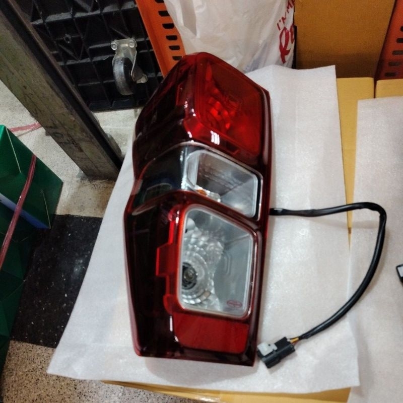 Tail Lamp isuzu dmax 2020 Built-In With 1 Side Left Person L | Shopee ...