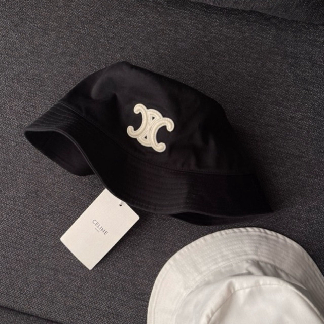 Bucket Hat Lisa Model Black Logo Cl Compared To The Original. | Shopee ...