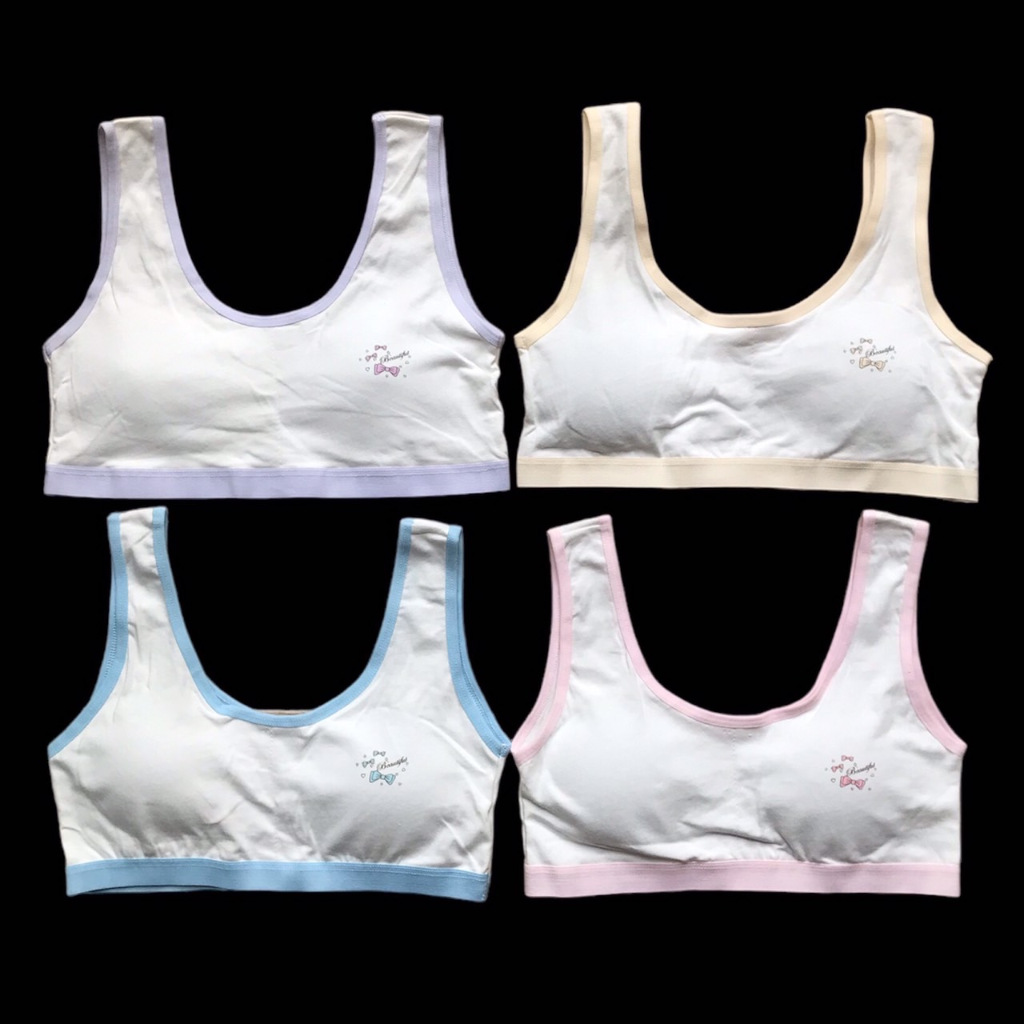 Girl's First Bra With Sponge Chest 25-28 Inches Has A Color Border And ...