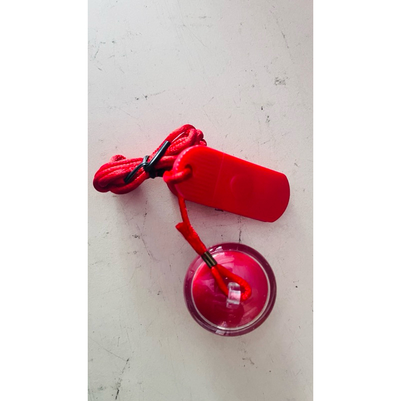 Round Safety key Magnet Size 2.7cm. For Circular Tracks Electric ...