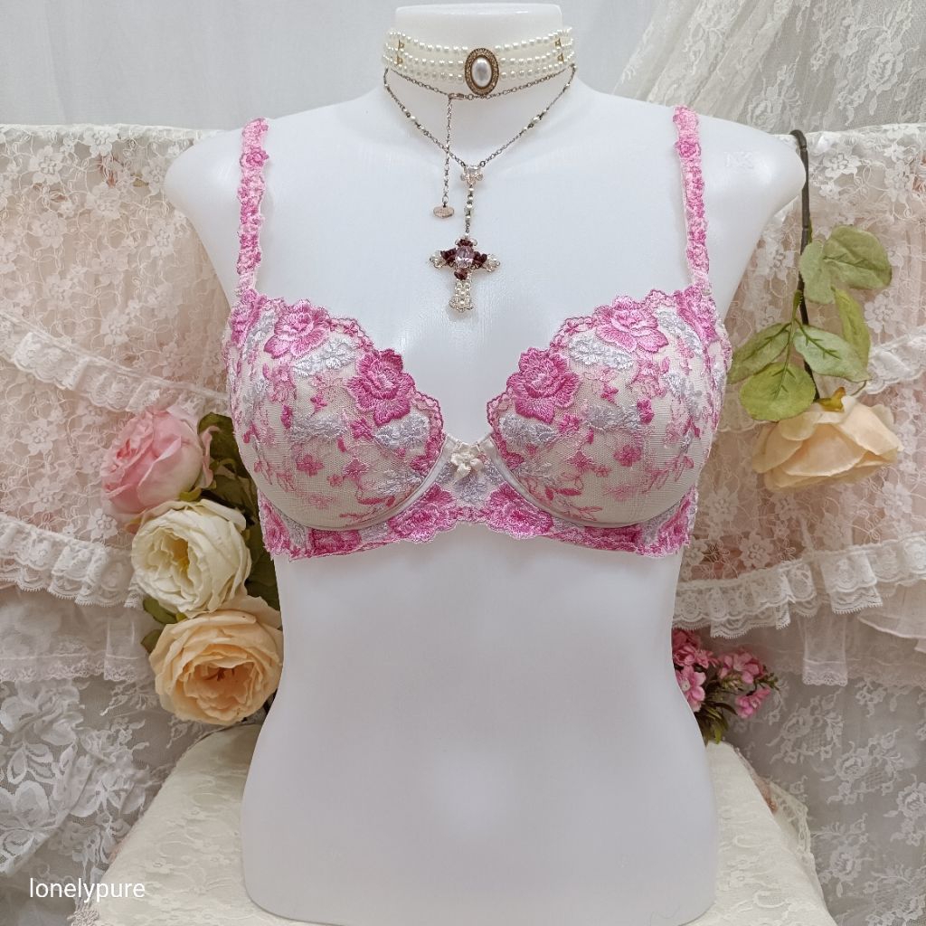 C75 Japan Princess Bras Second Hand. | Shopee Malaysia