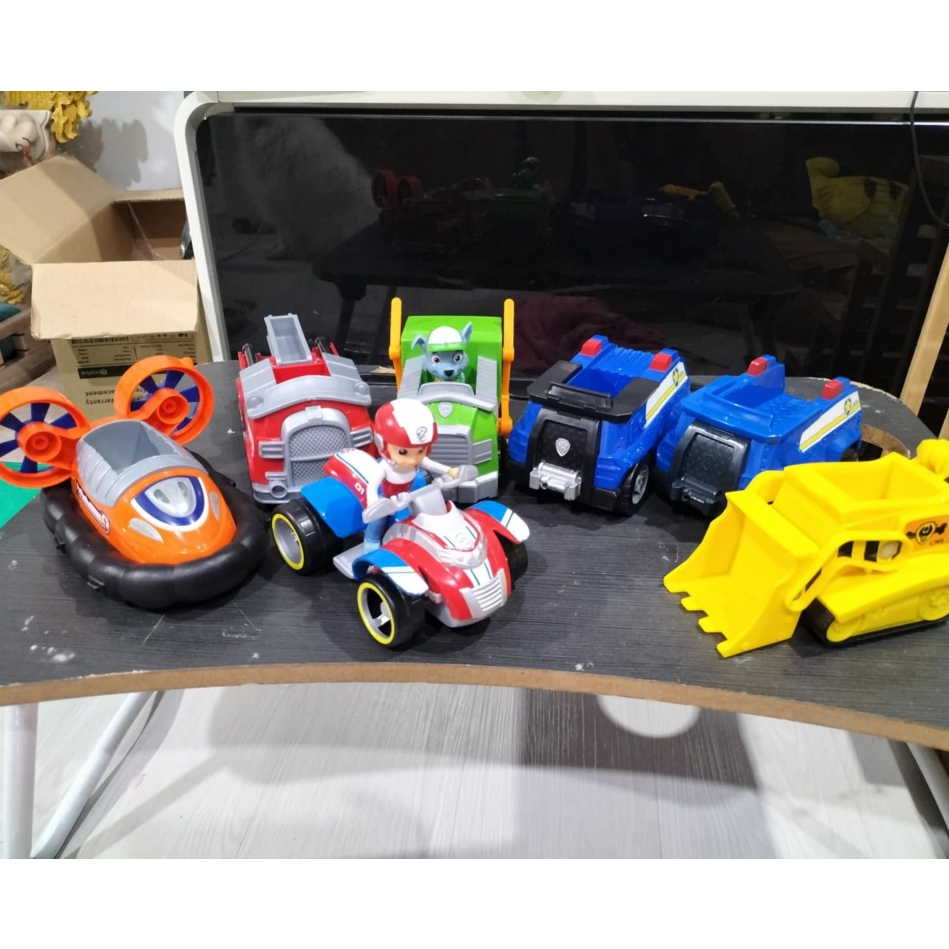 Toy Cars Gangster Members Paw Patrol Japanese Used Jump 4-Legged Tumble ...
