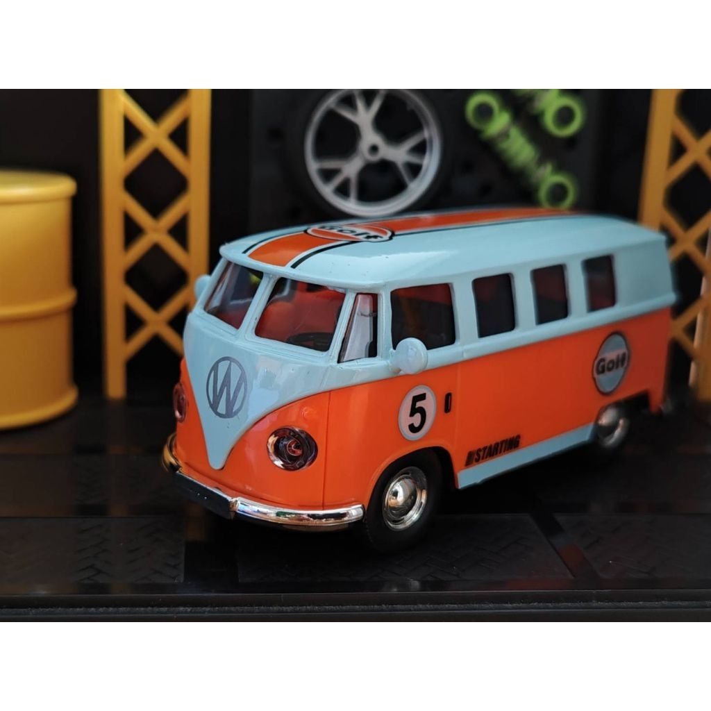 Bus Cabinet Model Metal Car No Box There Is A Yard. Open The Door ...