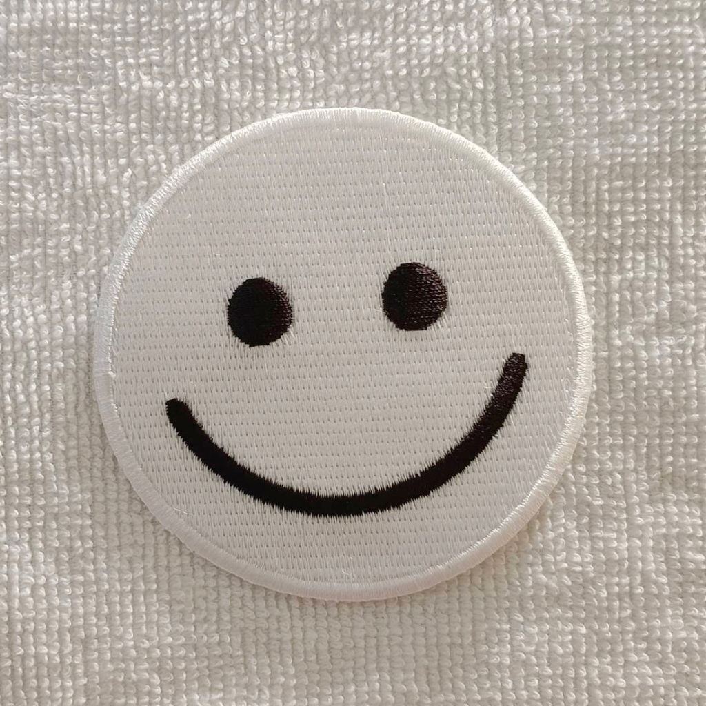 Arm Iron On The Shirt Smiley Face emoji Smile Patch heart Clothes ...