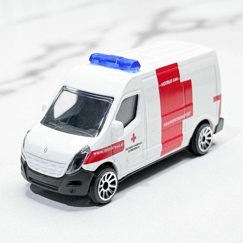 Majorette Renault Master Emergency Vehicle Model White Red. | Shopee ...