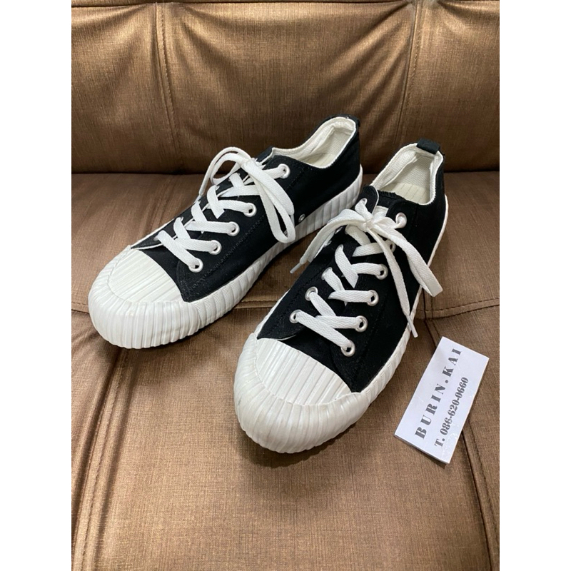 New Condition Shoopen Bumper Shoes Size 10 = 28 CM. The Heels Are ...