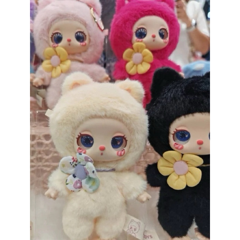 Lilia lucky cat Pick Up Cute Keychain Collectable | Shopee Malaysia