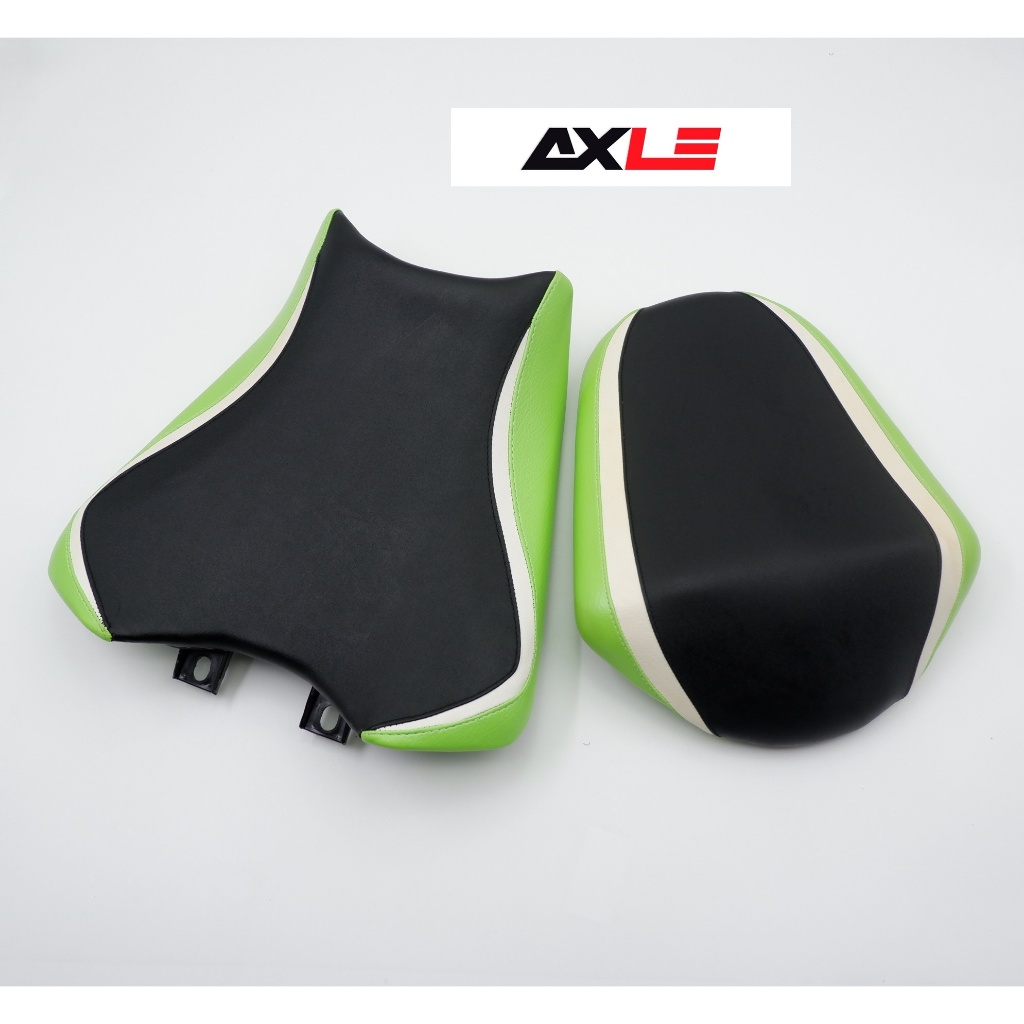 Custom Seat Model M-SLAZ 2-Part (Clear Stock) Black-White Border ...