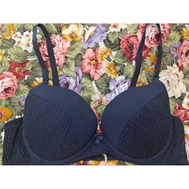 Triumph Bra Size C80 Has A Thick Bubble Frame. | Shopee Malaysia