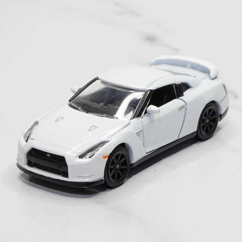 Majorette Nissan GTR R35 Pearl White Diecast Model Car | Shopee Malaysia