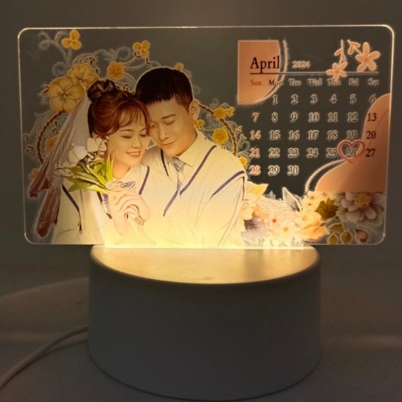 Realistic Photo-Shaped Screen Lamp Custom Made As A Special Day Gift ...