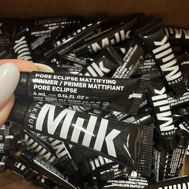 Authentic MILK Makeup Pore Eclipse Mattifying + Blurring Primer 4ml ...