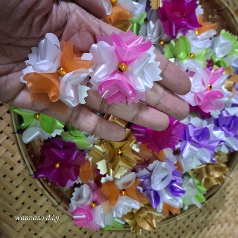 Confetti For Ordination Ceremony Merit-A Flower Including All Colors ...