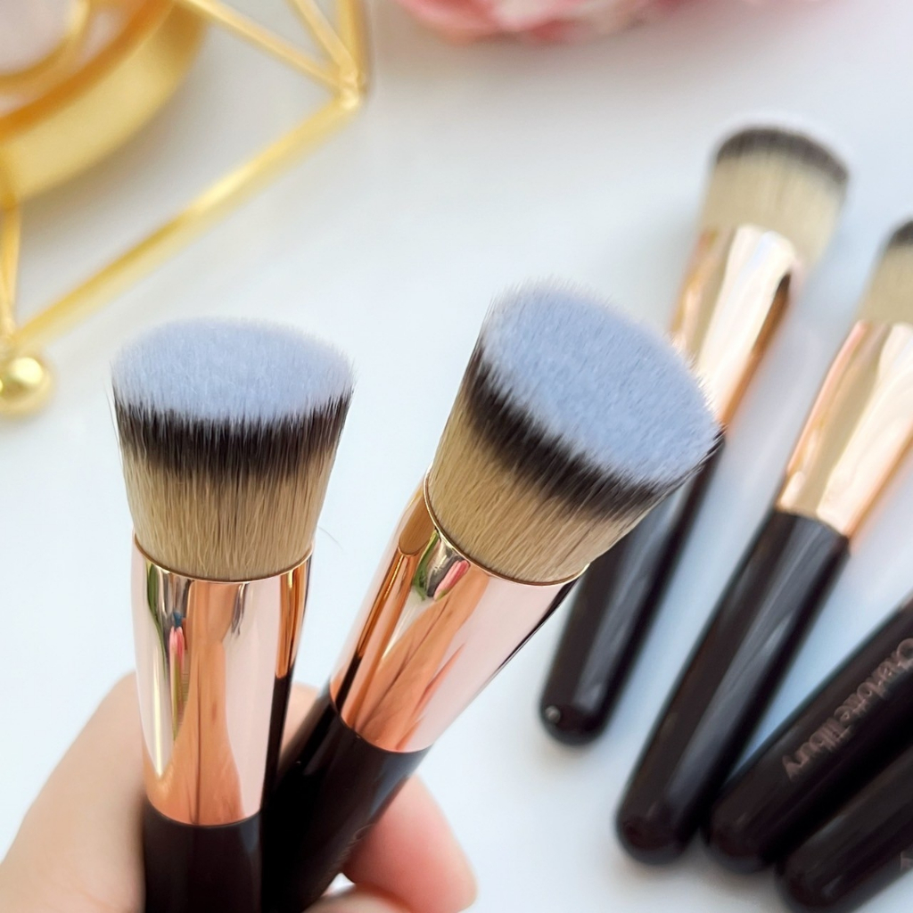 Charlotte Tilbury Magical Mini Foundation Brush Sheep From Set | Shopee ...
