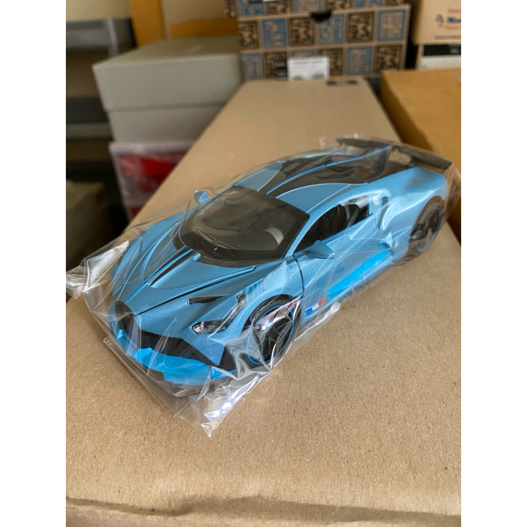 1:32 Scale Diecast Model Car Open The Door Can The Bonnet/Rear | Shopee ...