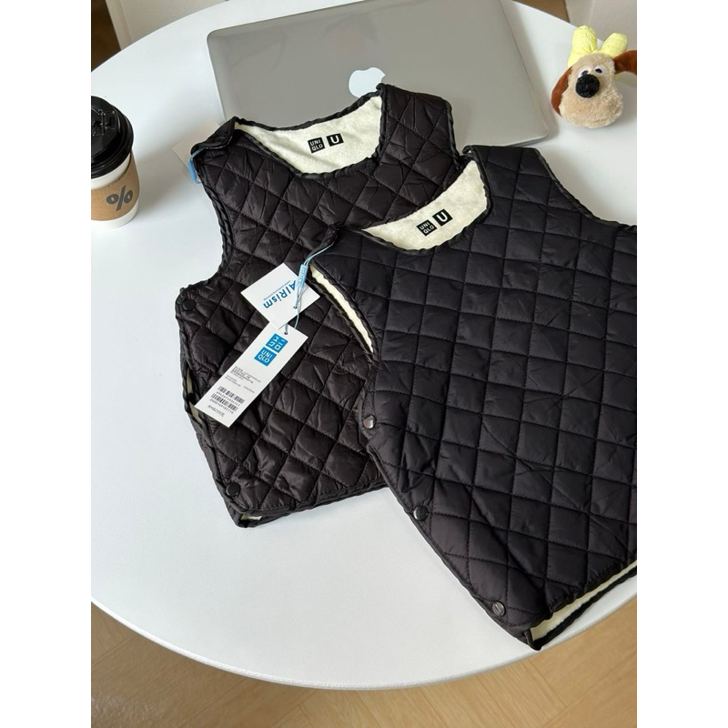 Uniqlo Baby Vest Take Video While Opening The Parcel Box To Be Used As ...