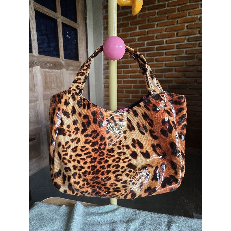 think bee Bag! Tiger Print Second Hand | Shopee Malaysia