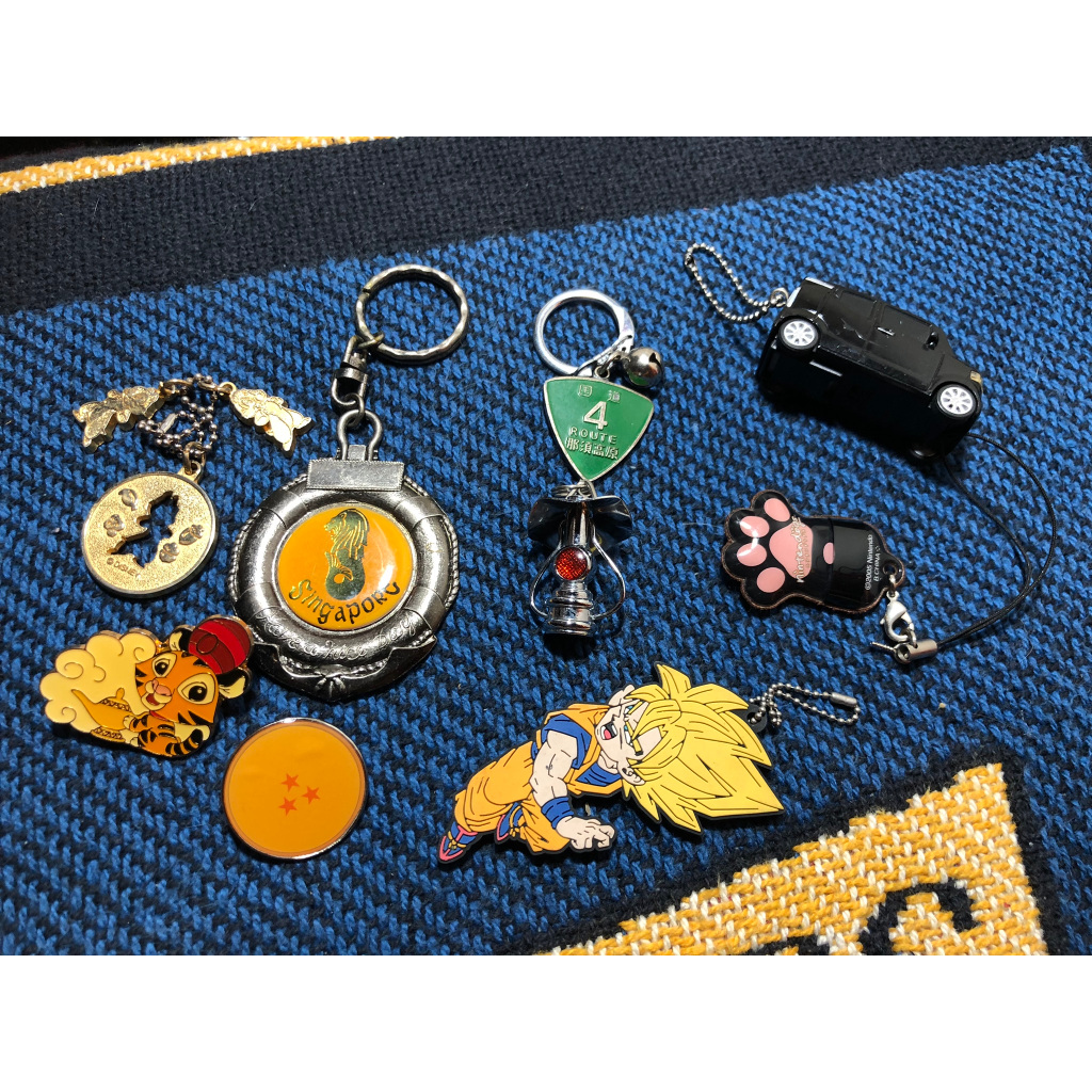 Keychain + Pin Used Japan (Used) | Shopee Malaysia