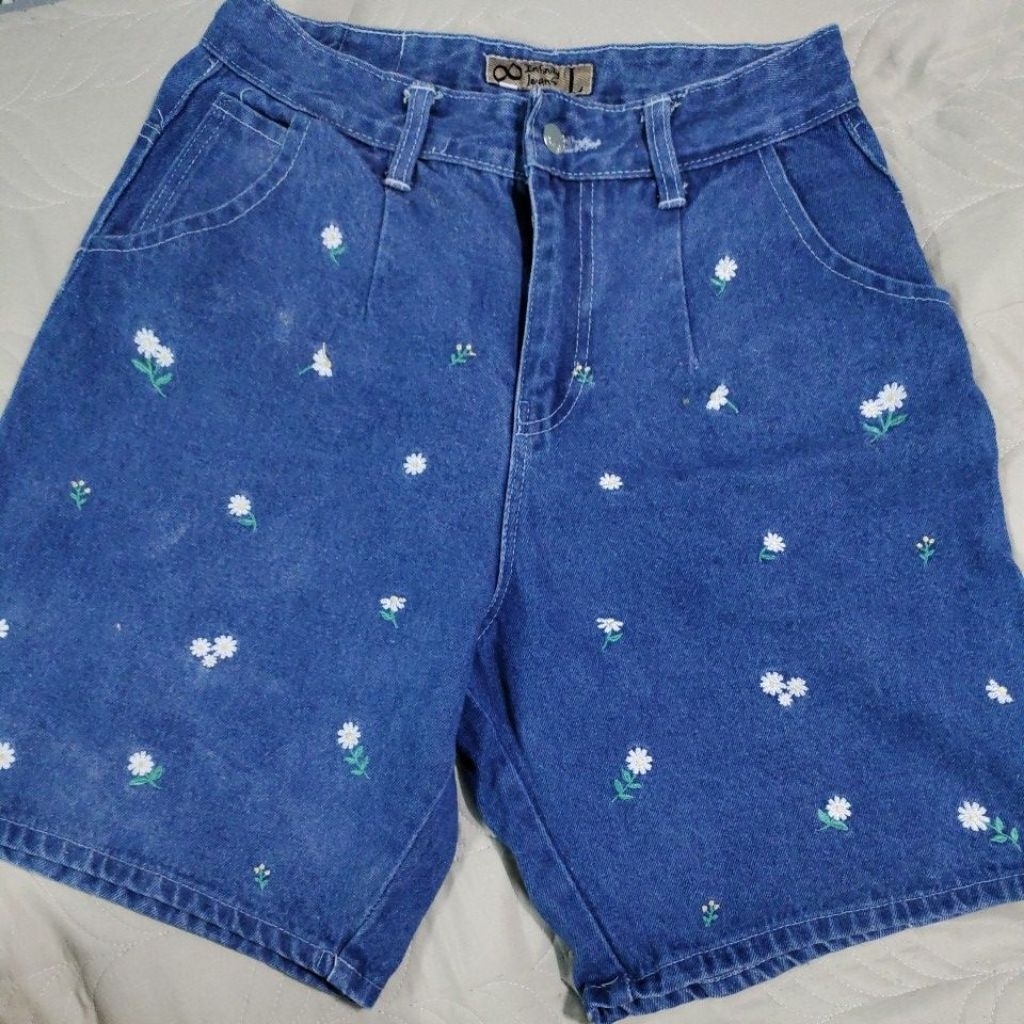 Daisy Embroidery Denim Shorts | Shopee Malaysia