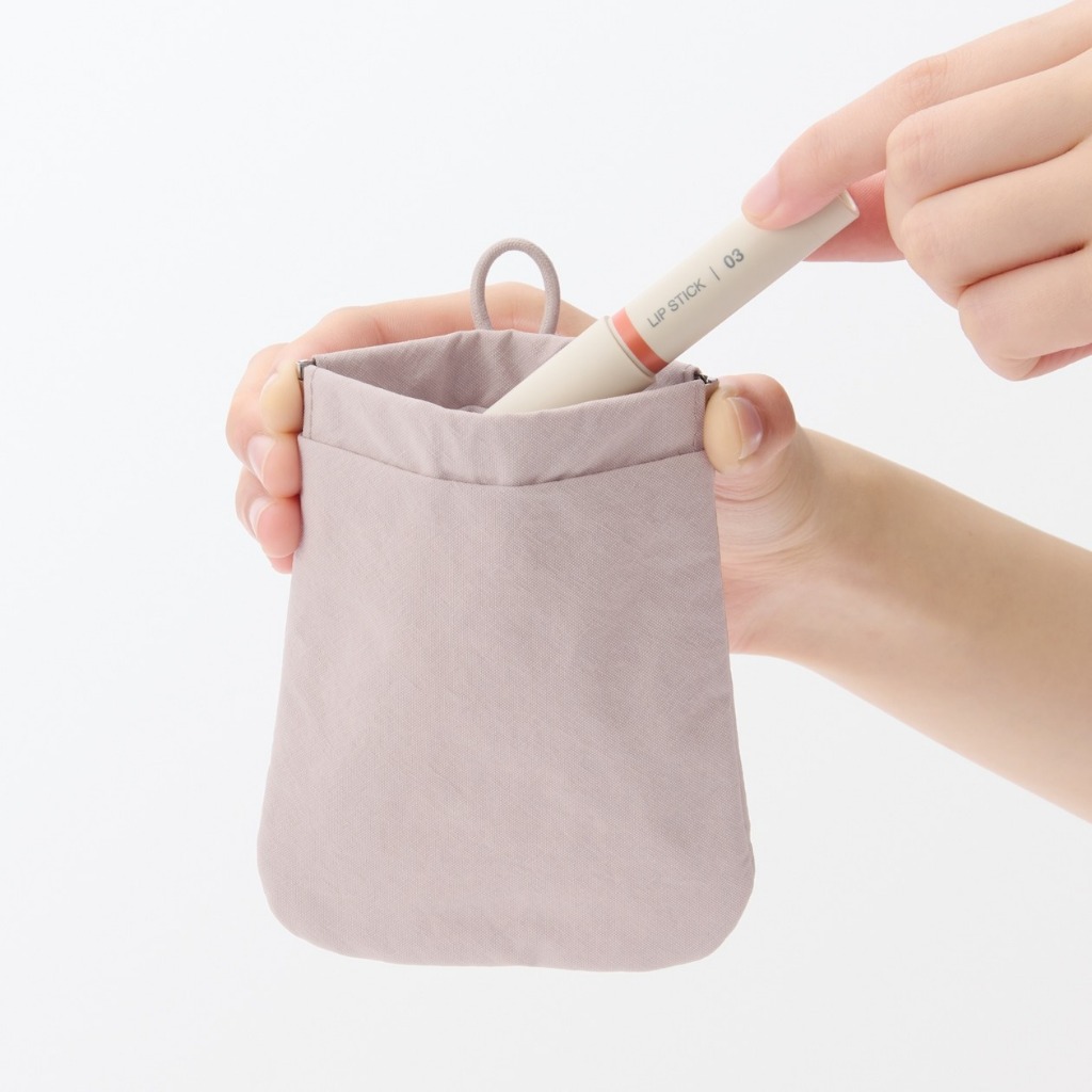 MUJI Crinkled Nylon Flat Bag – One-Handed Activated Pink (S Size ...