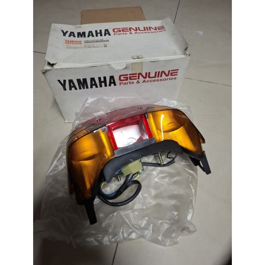 Yamaha Y111-Mate111-Rainbow Tail Light Set Japan Stanley New Old ...
