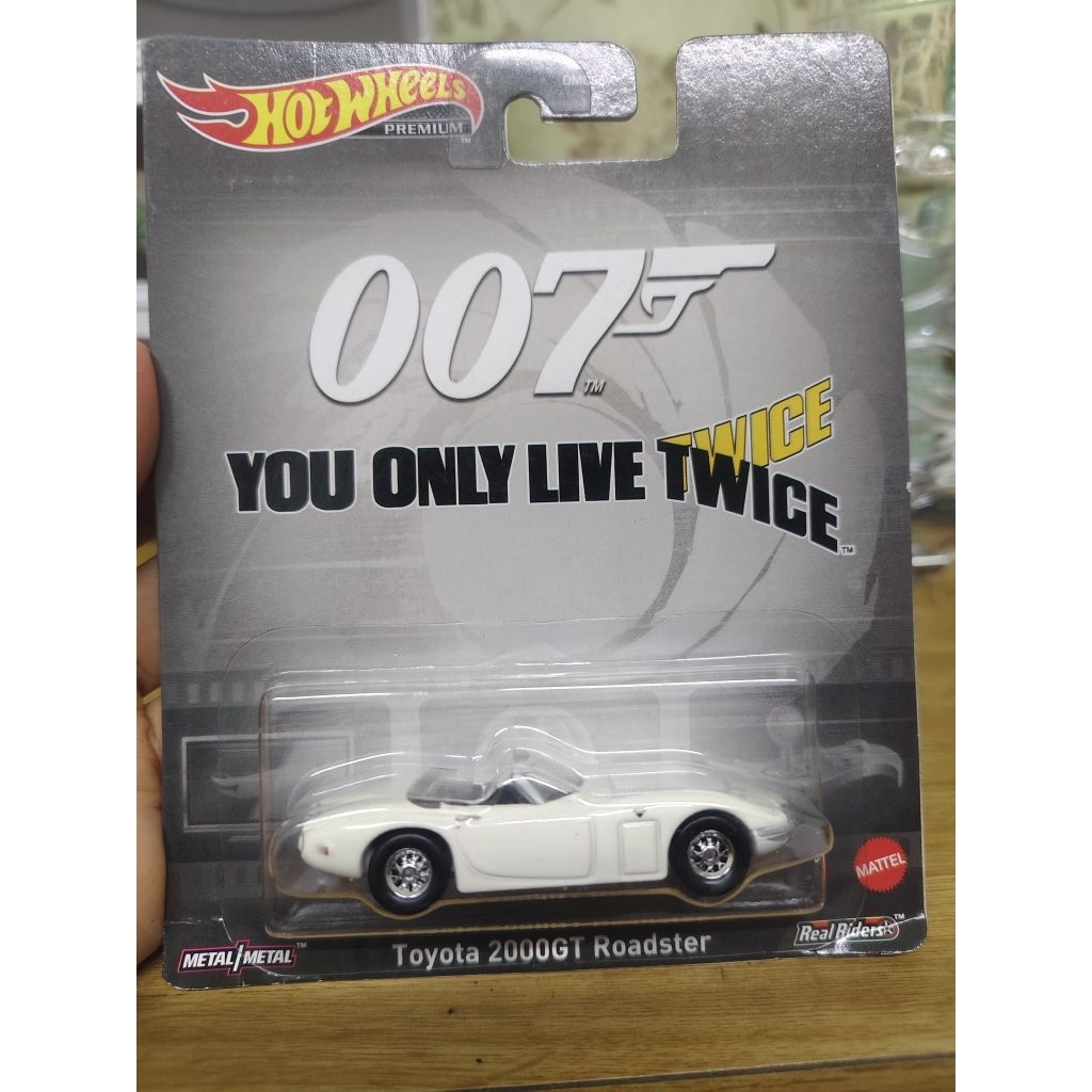 Hot Wheels Premium Toyota 2000GT Roadster From James Bond 007 Movie ...