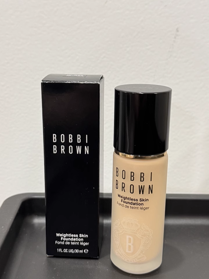 BOBBI BROWN Bobi Weightless Skin Foundation SPF15++ New Formula ...